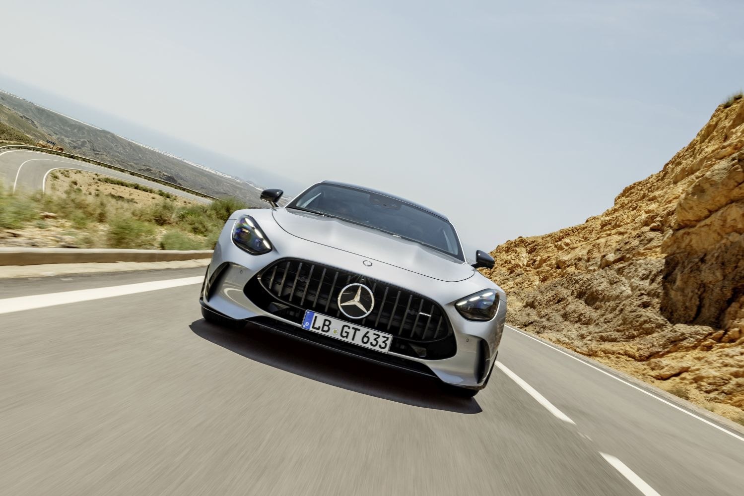 Mercedes-Benz AMG GT (C192) 63 V8 (585 Hp) 4MATIC+ AMG SPEEDSHIFT MCT 9G